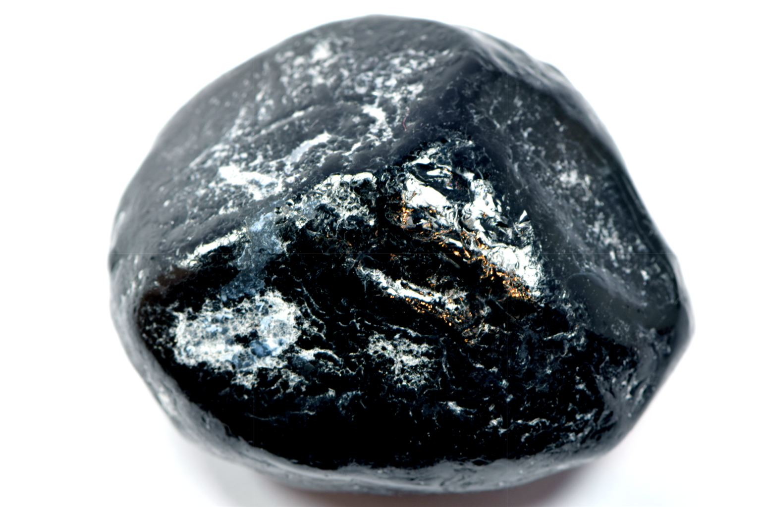 Découvrez l'obsidienne noire, la pierre de l'introspection ...